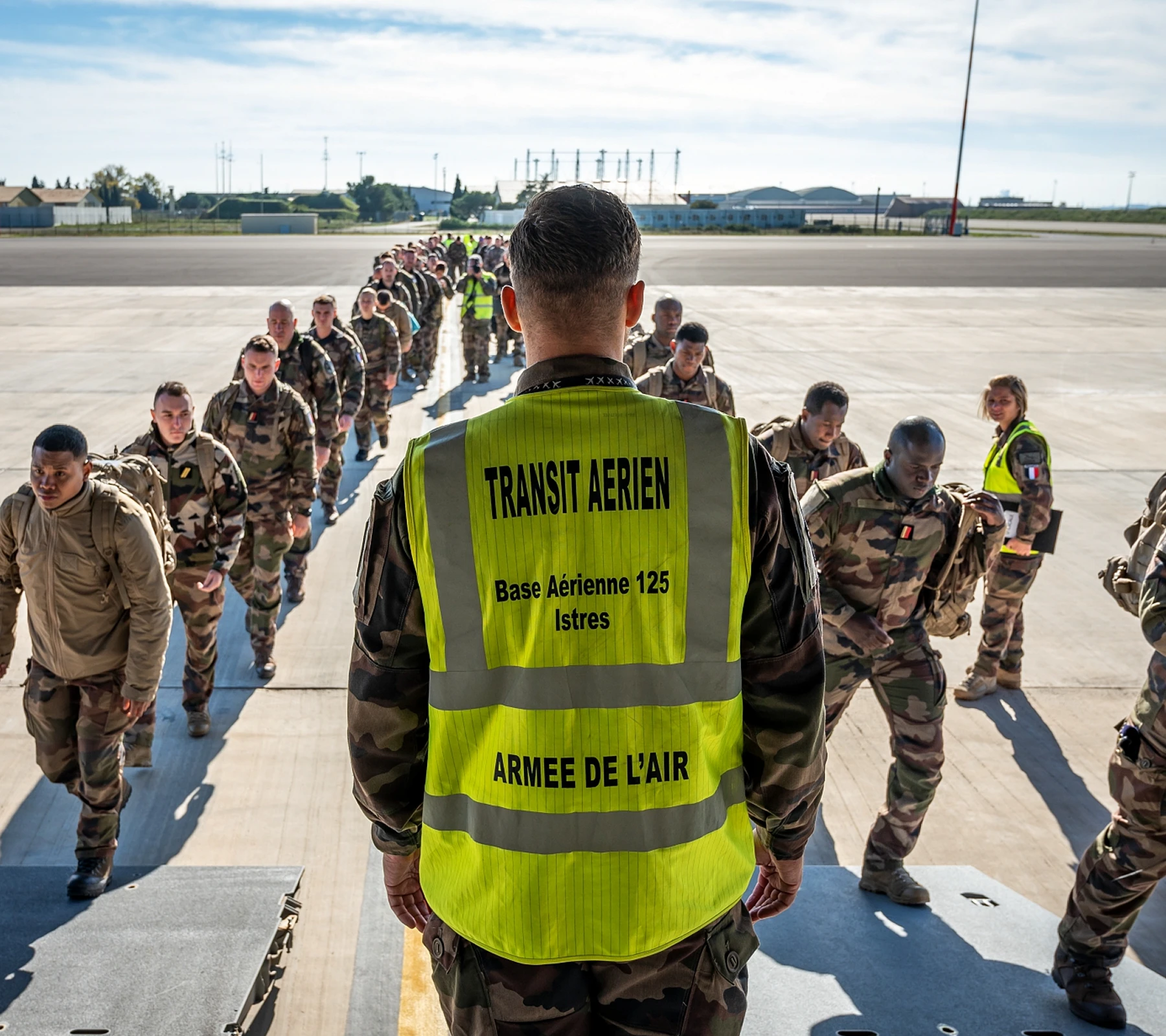 Devenir technicien du transit aérien militaire